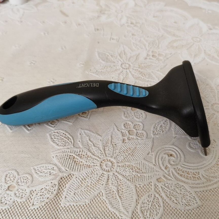 Чесалка для животных