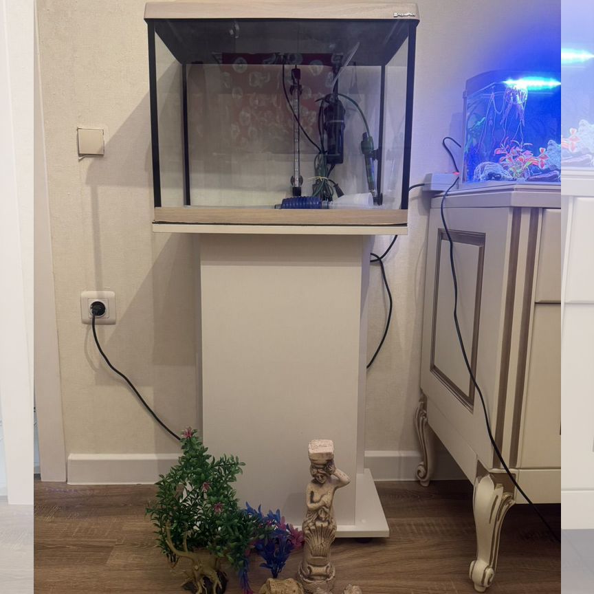 Аквариум с оборудованием, декором и тумбой