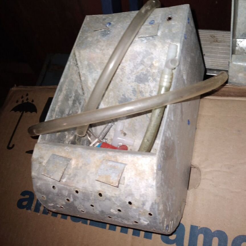 Бункерная кормушка для кроликов, перепелов