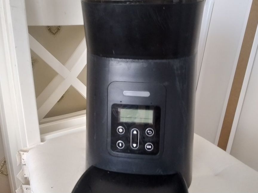 Автоматическая кормушка