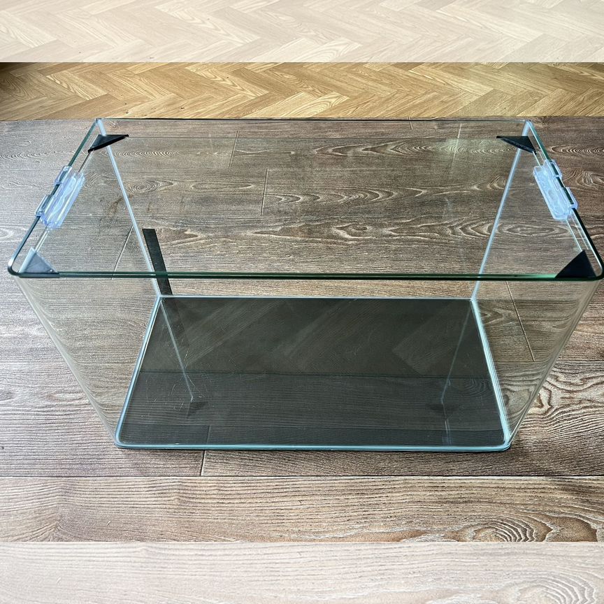 Аквариум с крышкой