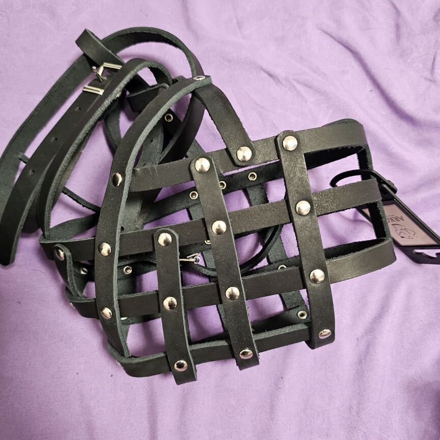 Намордник для собак из натуральной кожи