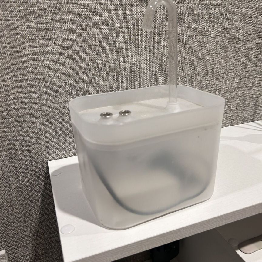 Фонтан (поильник) для животных