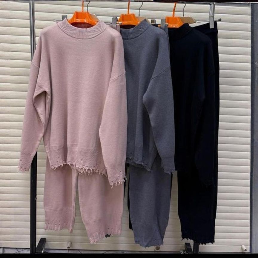 Трикотажный костюм женский 50 52