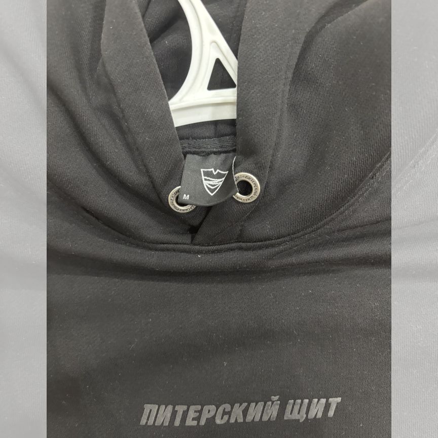 Питерский щит худи