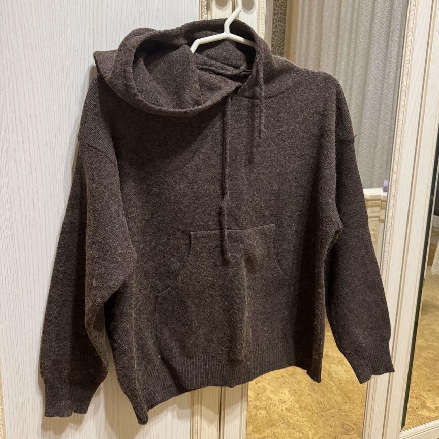 Шерстяной костюм женский