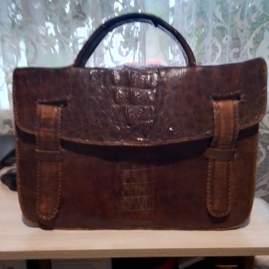 Мужской кожаный портфель ручной работы