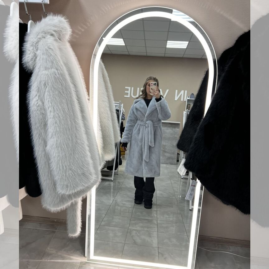 Шуба из эко меха