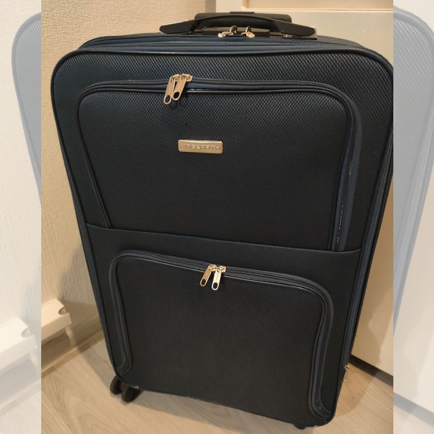 Чемодан на колесах