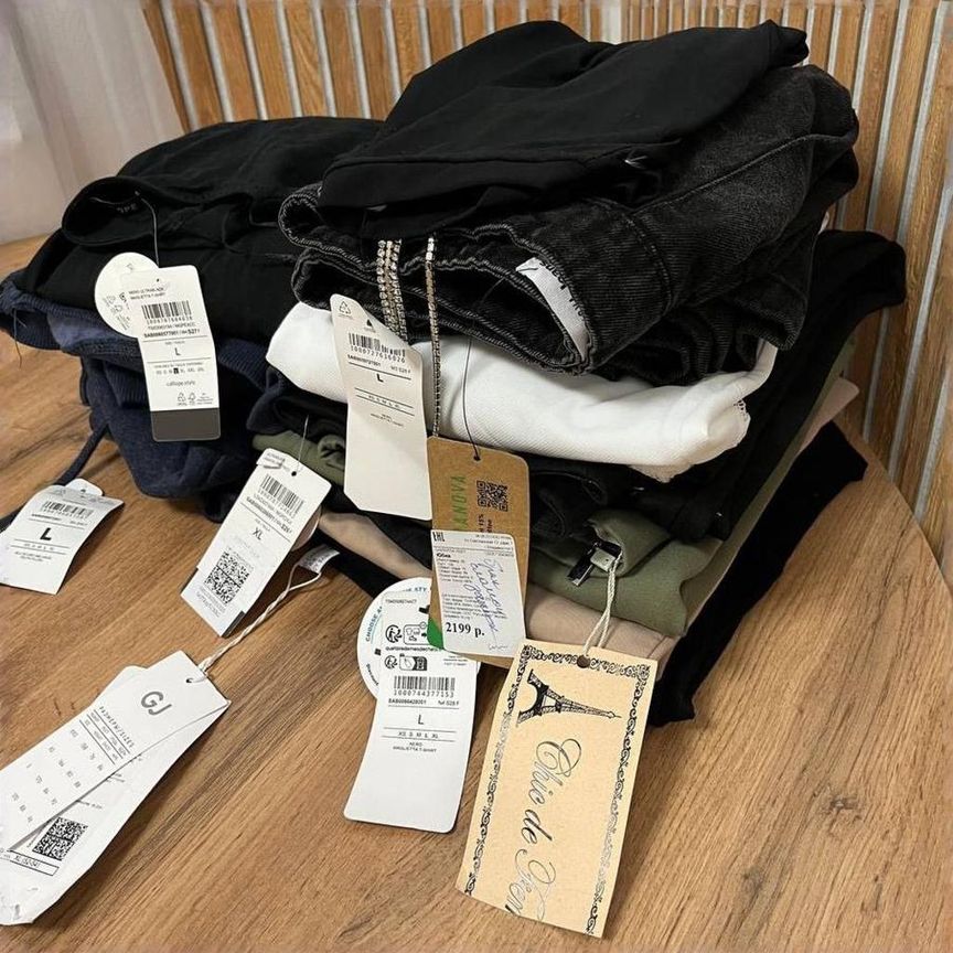 Коробка одежды L-XL