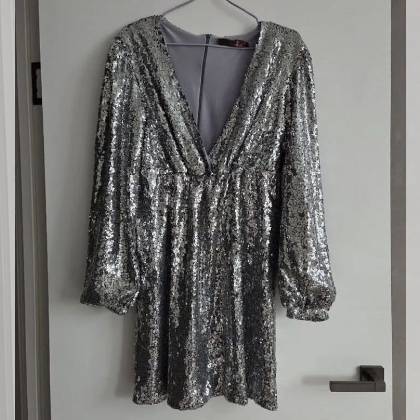 Платье женское 46 48