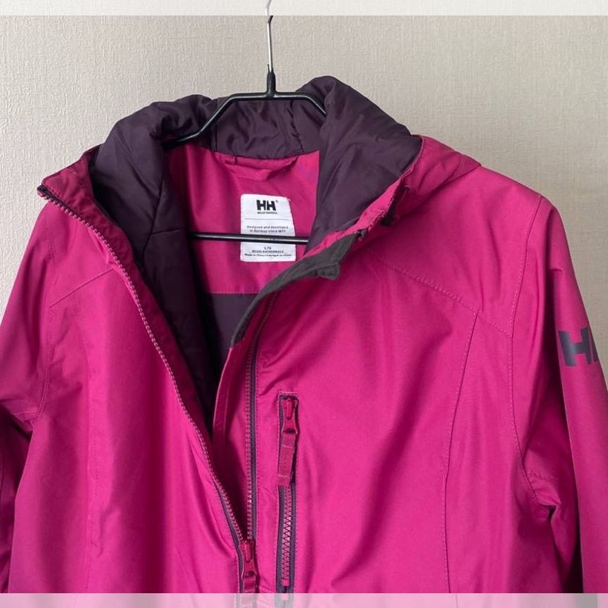 Утепленная куртка Helly Hansen